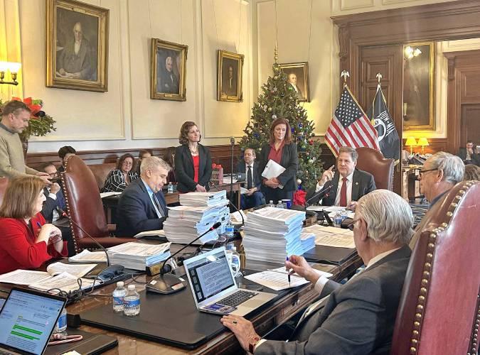 Sununu reflects on 14 years in New Hampshire government » Nashua Ink Link