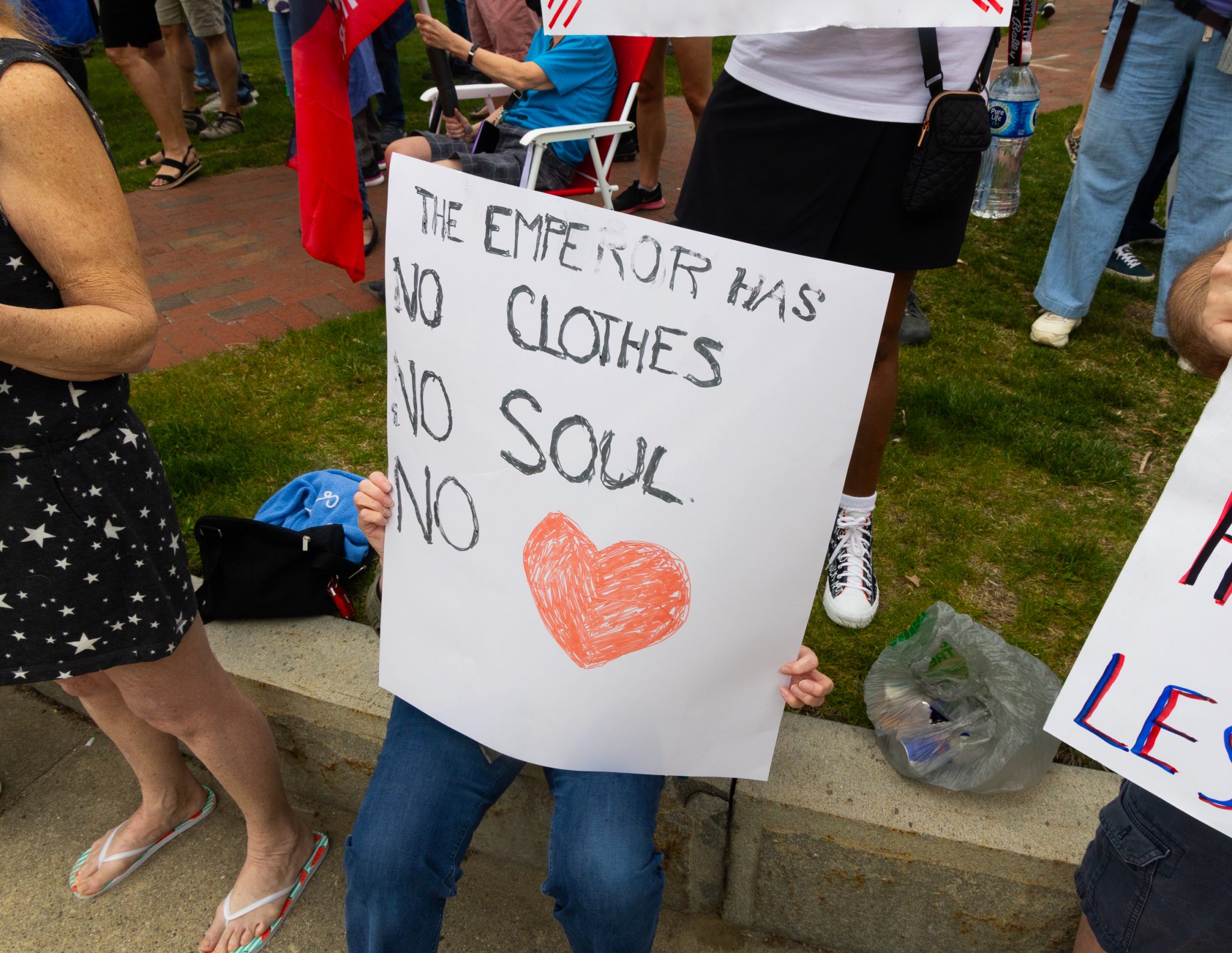 Nashua 'No Kings in America' protest draws hundreds to exercise ...